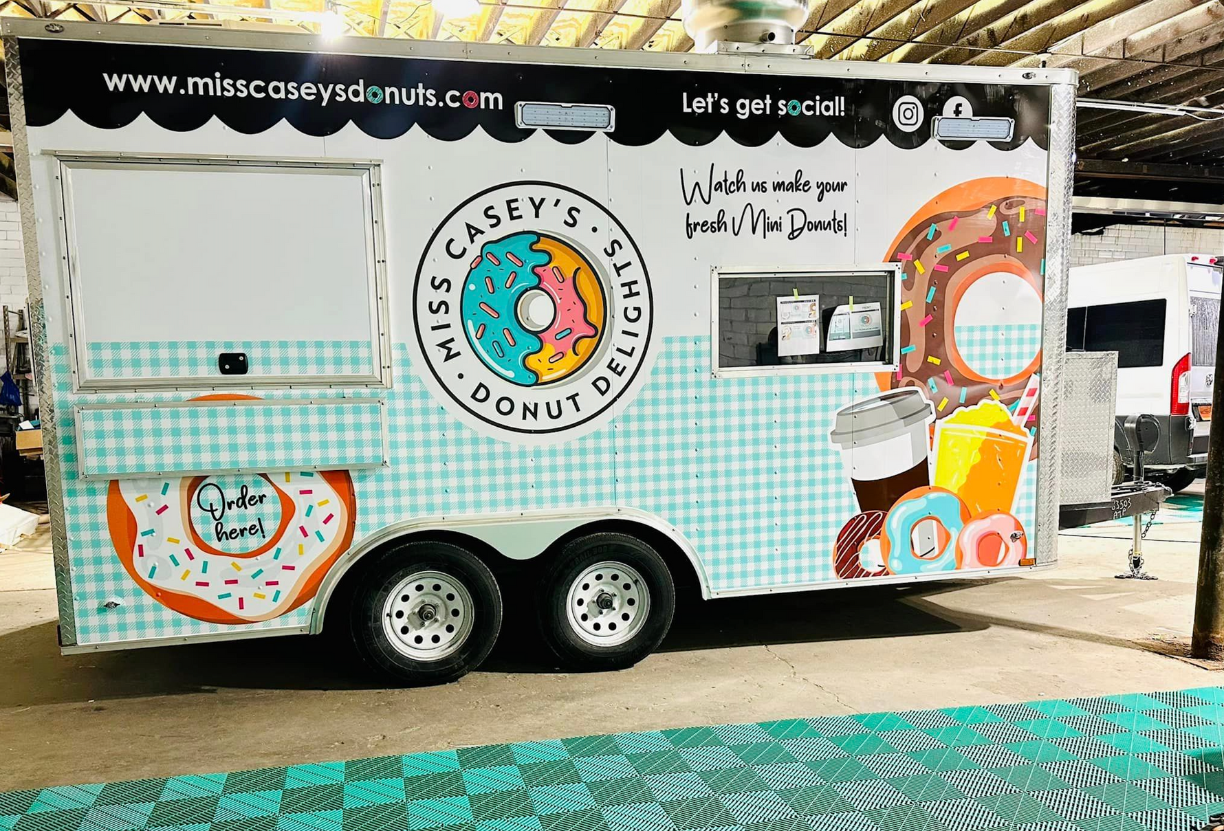 Custom Trailer Wraps | Vinyl Graphics & Lettering for Trailers – Dodge ...